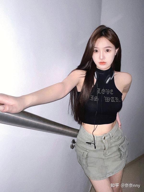 广角拍照 楼梯间太辣了吧！！附滤镜 - 知乎