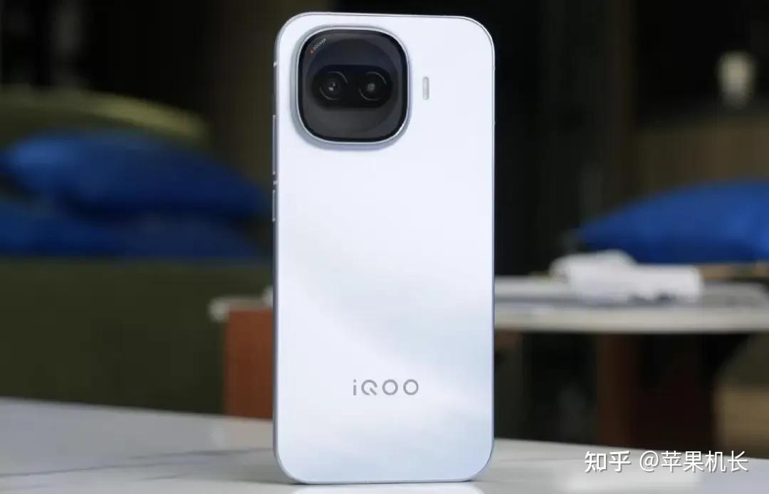 iQOO系列手机的档次排名，从入门到高端怎么区分，看完再买不踩坑 - 知乎