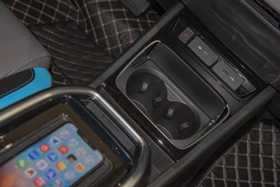 探店几何G6/M6：15万级电车的两种「最优解」 - 知乎