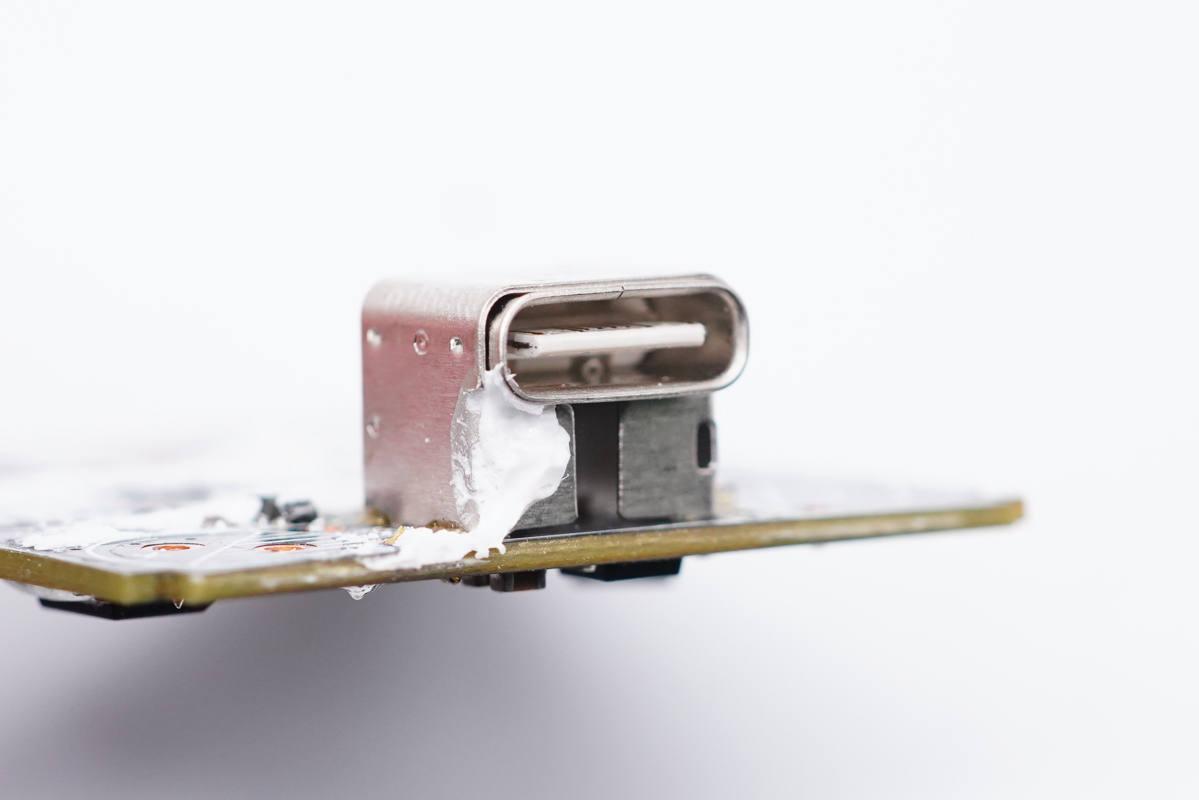 拆解报告：ZMI紫米新款20W PD快充充电器 - 知乎