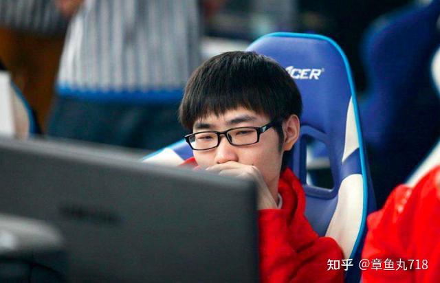pdd故事会：当年自己混迹于vs一房dota水平很强，直到碰到了zhou - 知乎