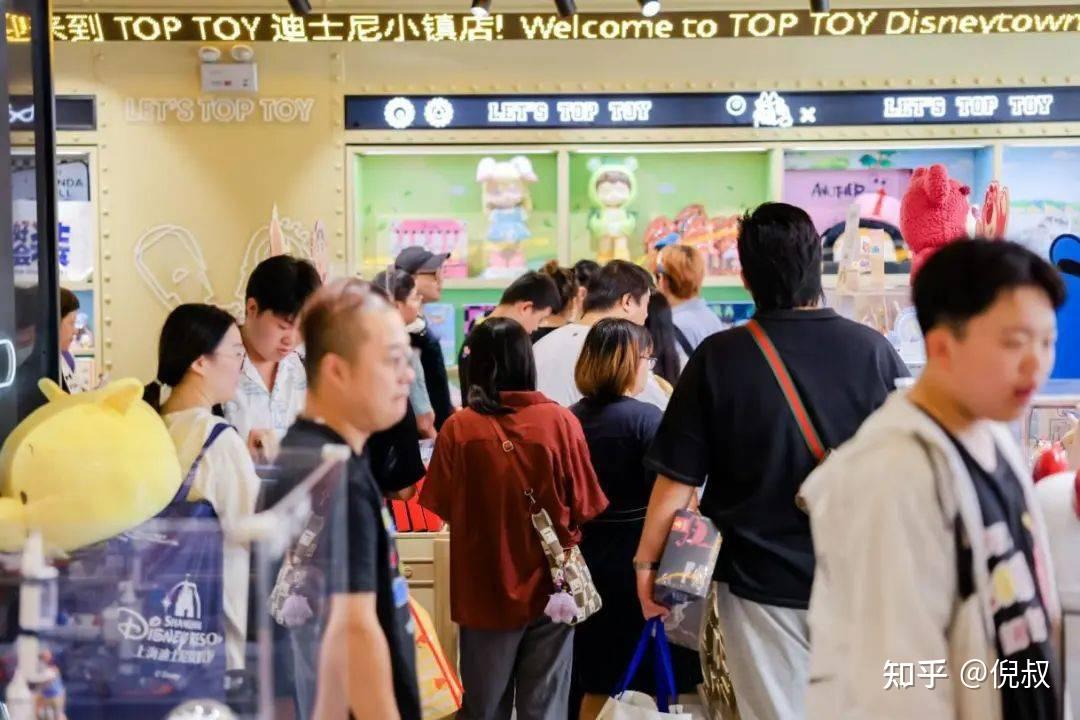TOP TOY整活潮玩赛道，单店月业绩破三百万，八月GMV破亿 - 知乎