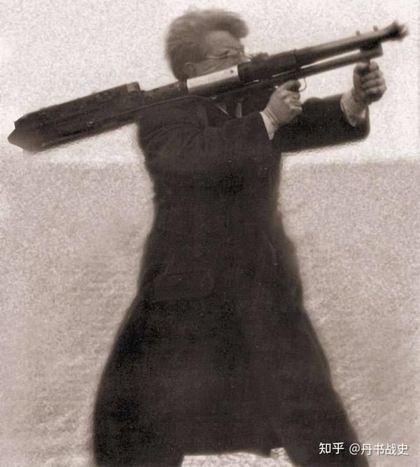 肩扛射击的重机枪——澳大利亚SR-14 - 知乎