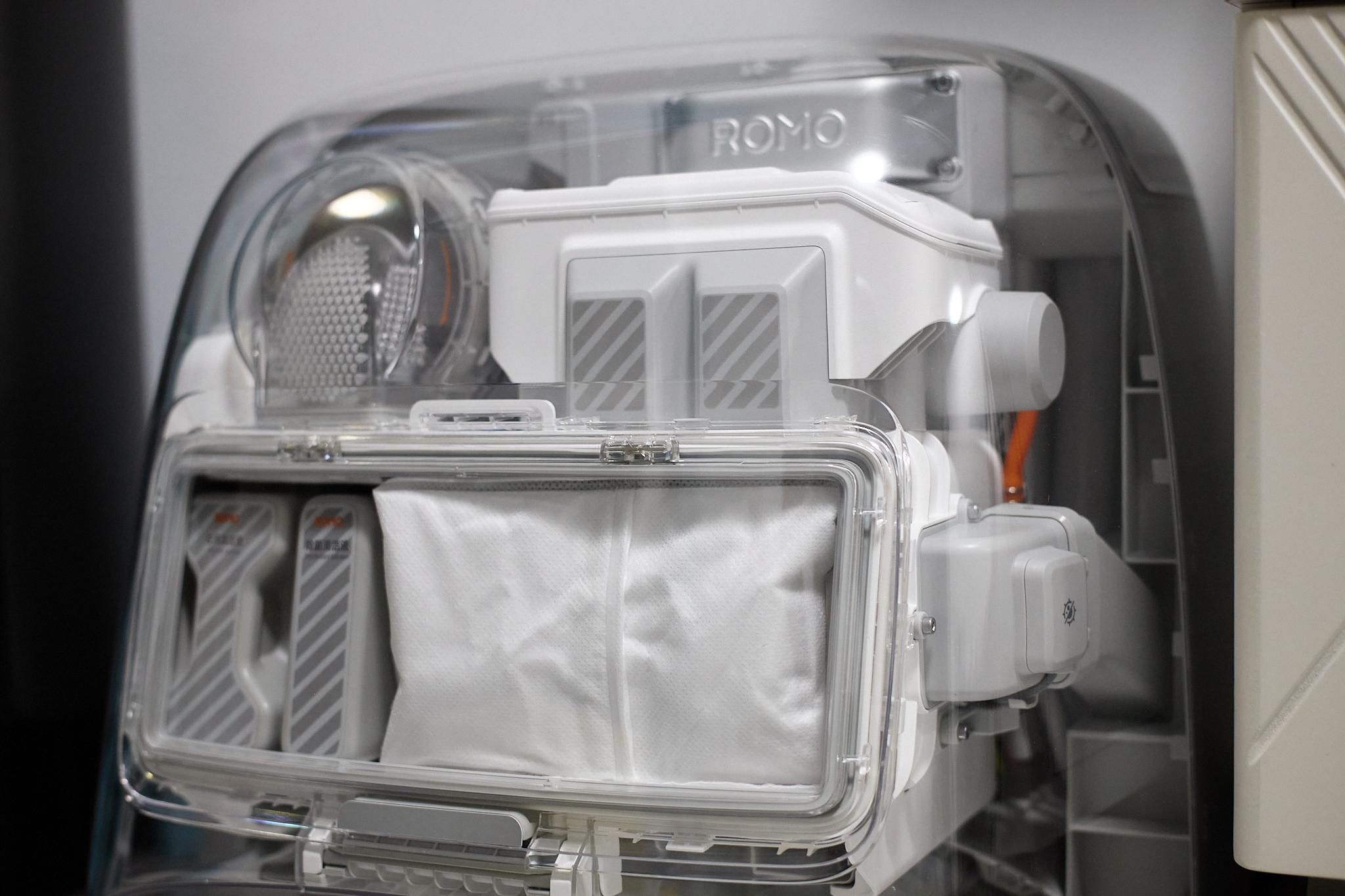 DJI ROMO P 首发评测：透明造型太惊艳，清洁能力超预期 - 知乎