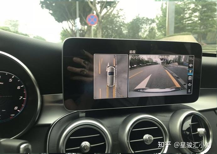 21款奔驰C260L升级原厂360度全景影像，高清全车四周影像倒车泊车更安全更方便 - 知乎
