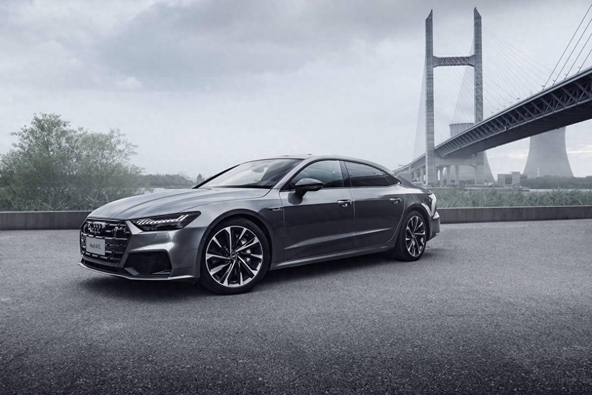 奥迪A7L价格下探，38万内ABB低趴无框颜值巅峰，同级豪华车的王炸 - 知乎