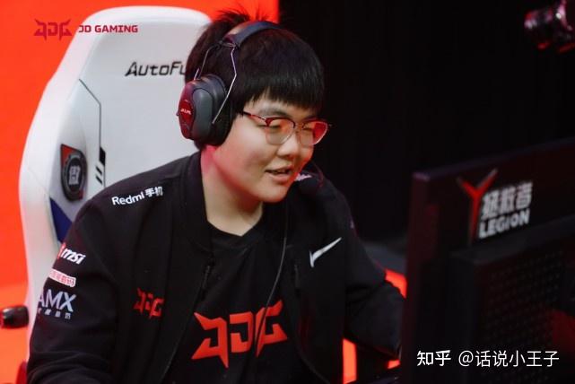 UZI还是替补！369和卡萨碰上了，网友直言：LWX给我打爆BLG - 知乎