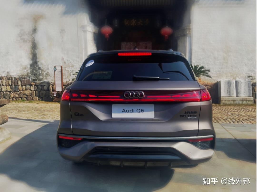 试驾奥迪Q6：超大杯 、2.5T V6 和一流操控 - 知乎