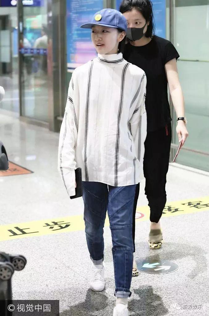 图说 周冬雨这是真空出街了？孙艺洲在机场发飙了！ 知乎