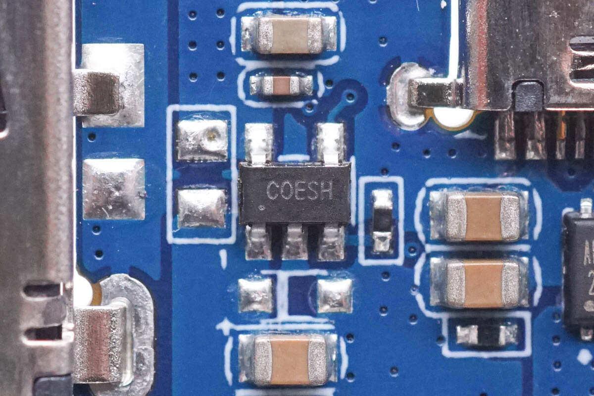 拆解报告：UGREEN绿联4K USB-C五合一多功能扩展坞CM511 - 知乎