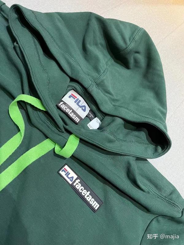 斐乐FILA X FACETASM 联名解构风 22年春秋款 潮流运动 女士 连帽卫衣 - 知乎