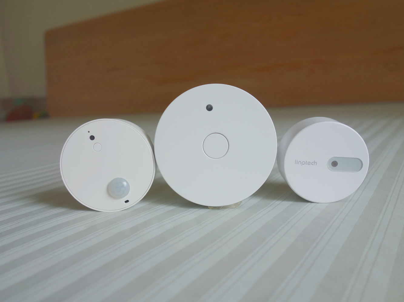 袋鼠叔叔的小米智能家居好物(篇2)——米家生态最强人在判定，AInice(艾奈斯)双存在传感器开箱测评 - 知乎