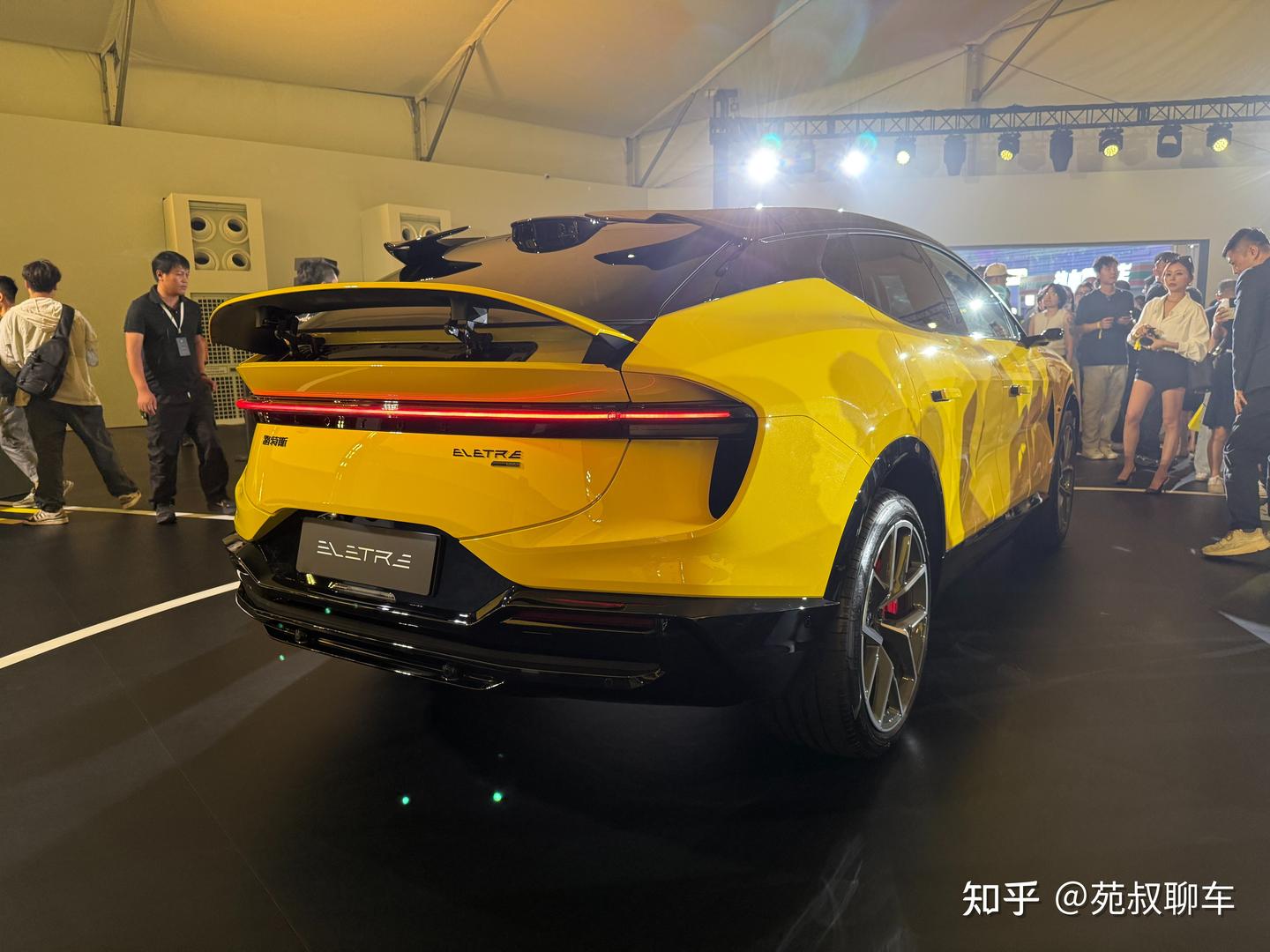 53.8万元起，莲花跑车新款EMEYA和ELETRE正式上市 - 知乎