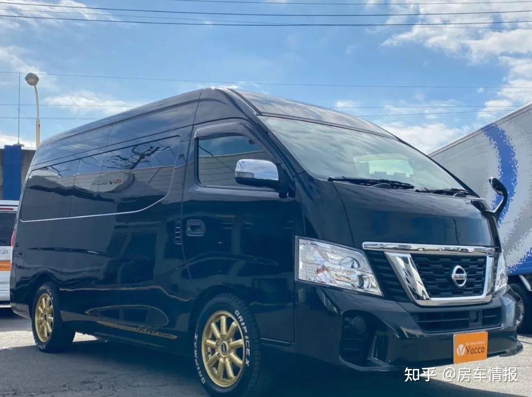 新款日产NV350房车，2.5升动力配四驱，前后独立一室一厅真巧妙 - 知乎