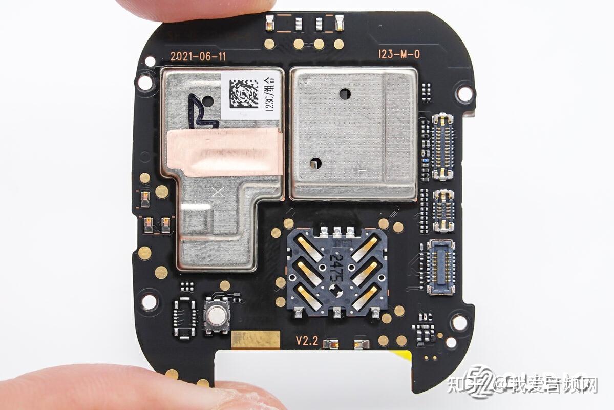 小天才儿童电话手表Q1A拆解，1.3英寸高清彩色屏，200万像素摄像头 - 知乎