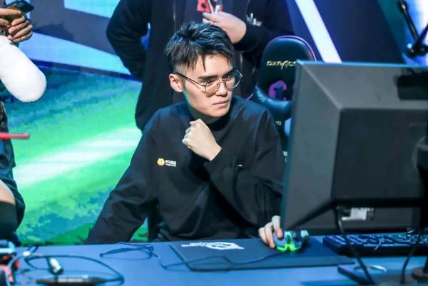 SCCC回应坑Ame节奏：我平时没吹他吗；怒批为利益交朋友 - 知乎