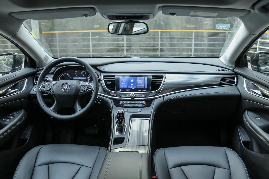 车长5米空间大 1.5T+9AT油耗低 试驾2021款别克君越552T - 知乎