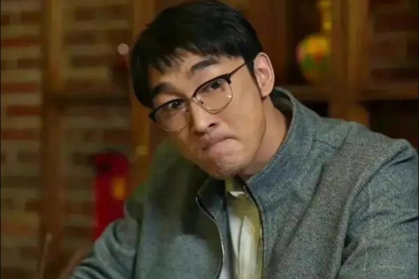 《狂飙》赵立冬的秘书小王，不是一般的复杂 知乎