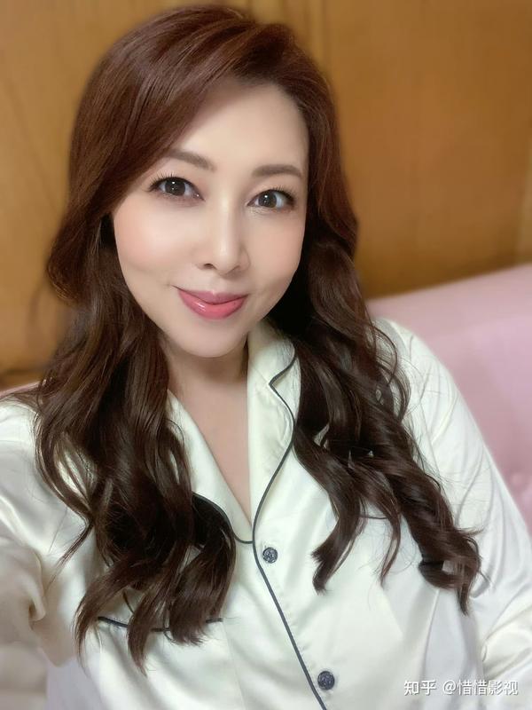 知名超人气女星—风间阿姨 - 知乎