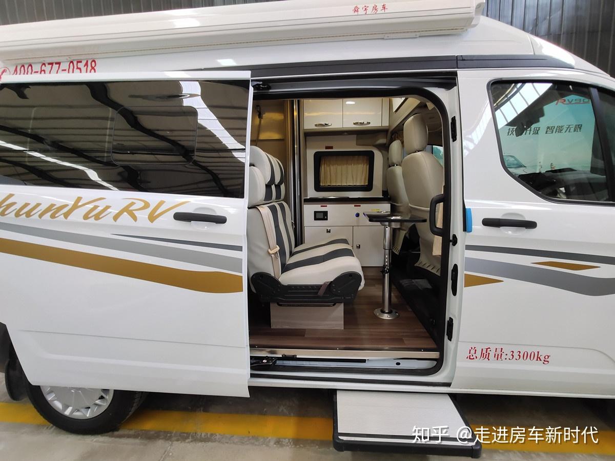 福特新全顺V362中轴中顶汽油自动挡国六B型房车 - 知乎
