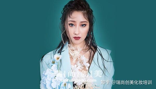如果你想去化妆学校,打死都要看完 知乎