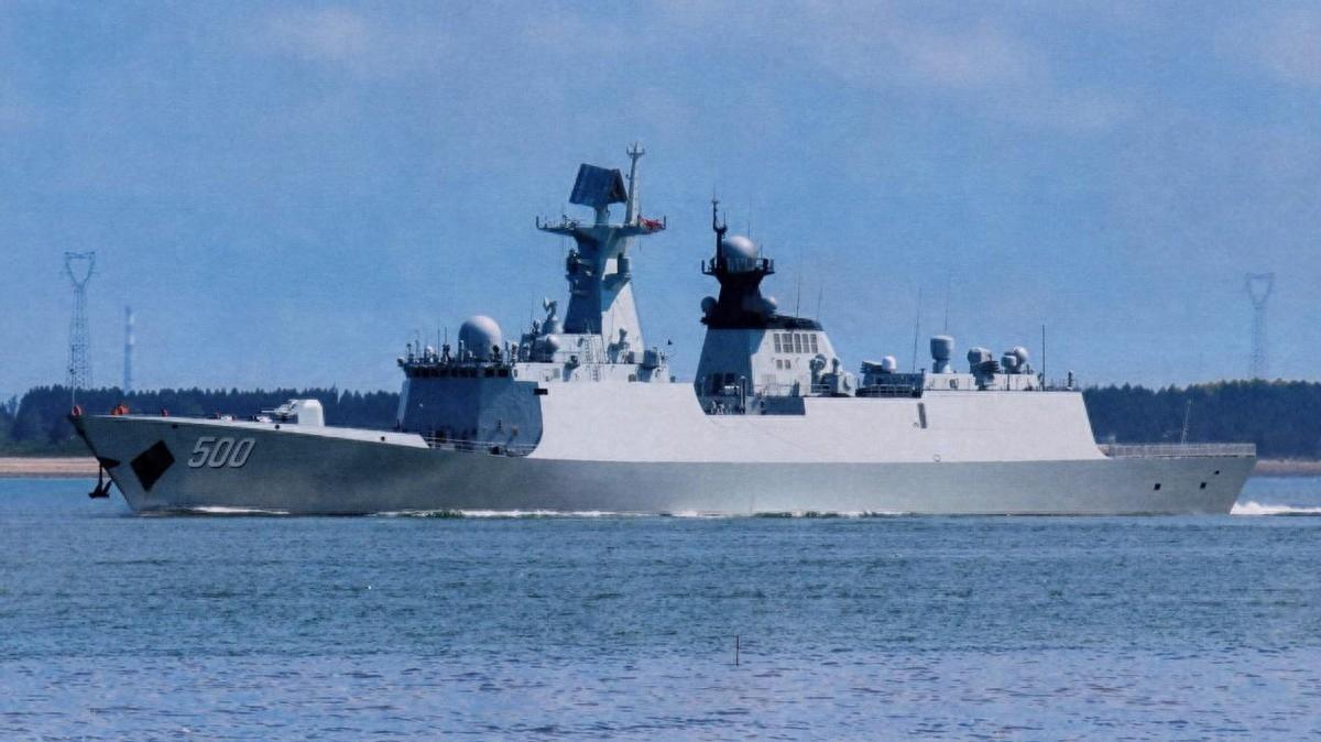 至少建30艘，中国新一代054B护卫舰问世，要为055大驱改进趟路？ - 知乎