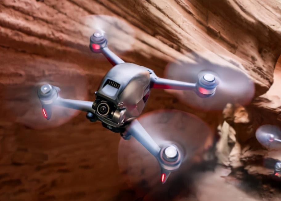 如何评价大疆 DJI FPV？是否值得入手？