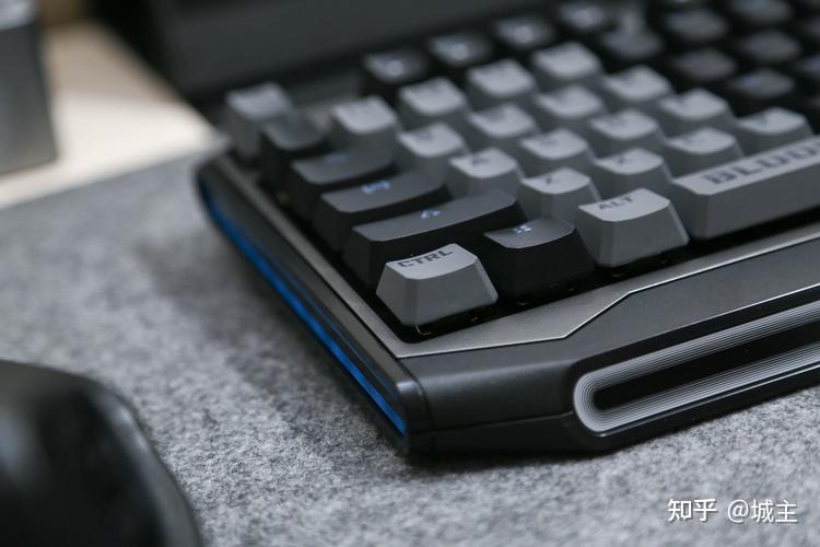 机械键盘新形态！入手血手幽灵B980光轴一个月，聊聊真实体验 - 知乎