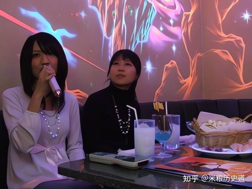 你知道为什么年轻的小姐姐都喜欢去KTV里面上班吗？ - 知乎