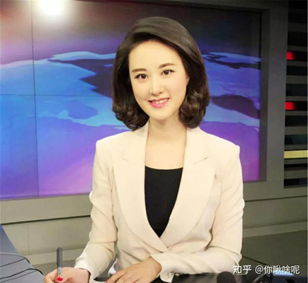 秦方：从重庆走出的央视著名主持人，男友在雾中迷路了 - 知乎