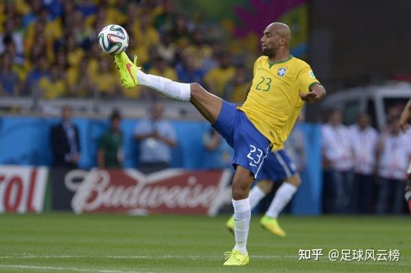 毫无争议世界第一后卫，麦孔登上神坛迅速堕落，老骥伏枥父子上阵 - 知乎