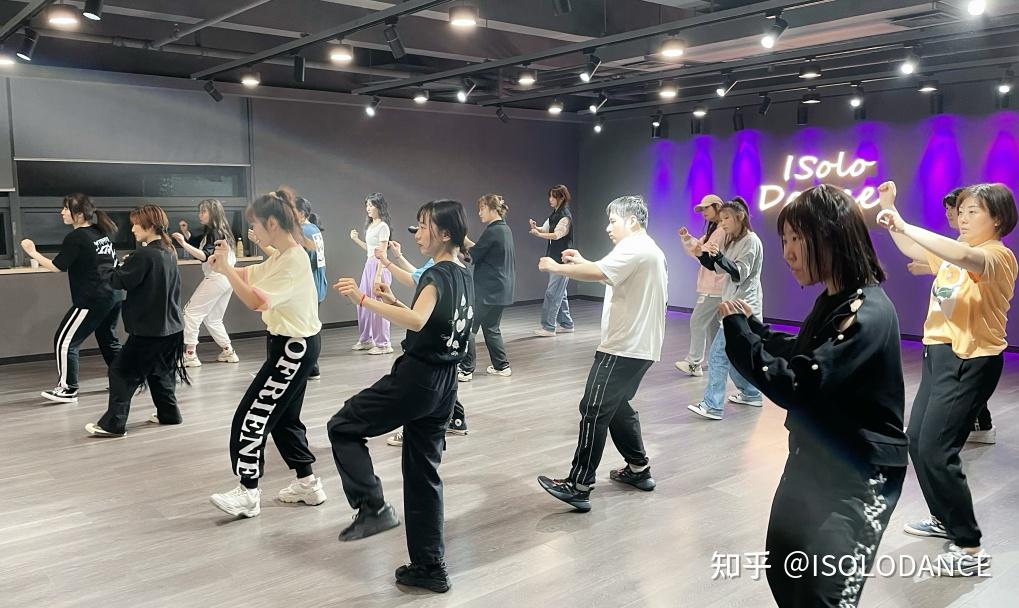 掌握舞蹈的技术技巧，其实跳舞没有那么容易 - 知乎