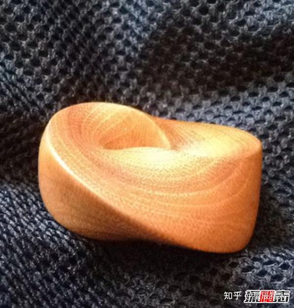 什么是莫比乌斯指环?莫比乌斯环的诅咒(陷入无限死循环) - 知乎