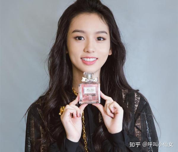 2023十大测评！彩妆哪个牌子好？YSL、迪奥、阿玛尼、古驰、CT、雅诗兰黛、兰蔻、MAC、完美日记、3CE、花西子等，前十大品牌排行榜，怎么选？口红唇釉/眼影气垫粉底液香水等美妆化妆品推荐，一文看全