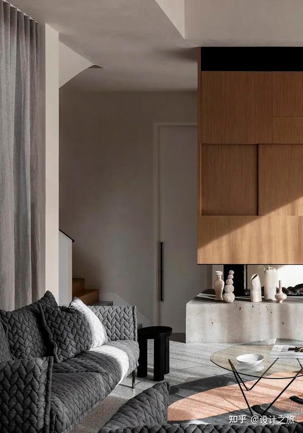 极简·灰色调的和谐与宁静 / Workroom新作 - 知乎