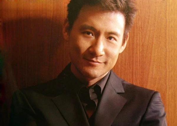 张学友在23年前的这部音乐剧，每首歌都值得循环播放 - 知乎