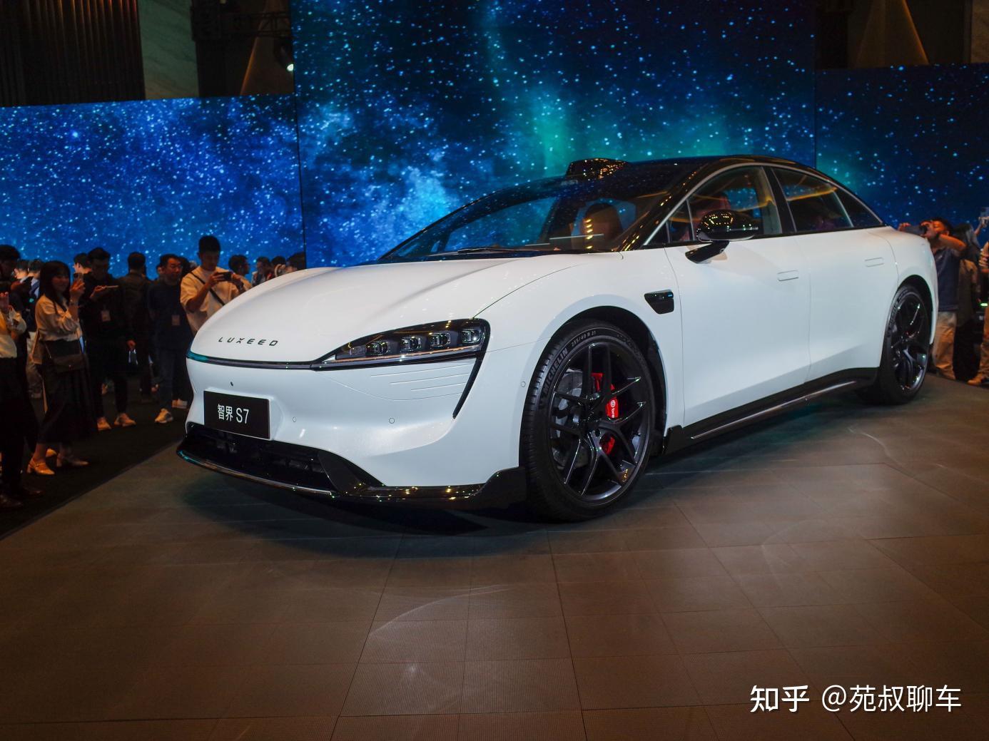 25.8万元起，华为智选车业务首款轿车，智界S7开启预售 - 知乎