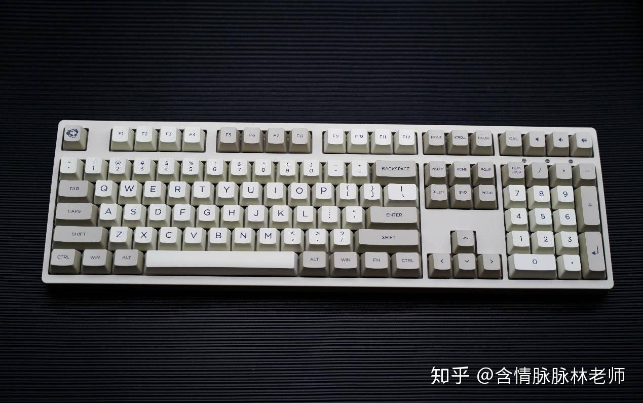 致敬经典，Akko 3018 9009无线双模键盘体验
