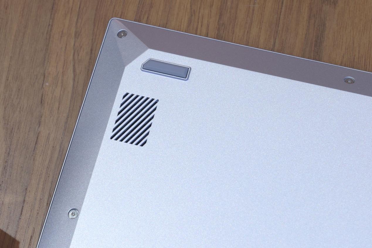 华硕无畏Pro15 2023图赏：全能轻薄本为夏日添彩 - 知乎