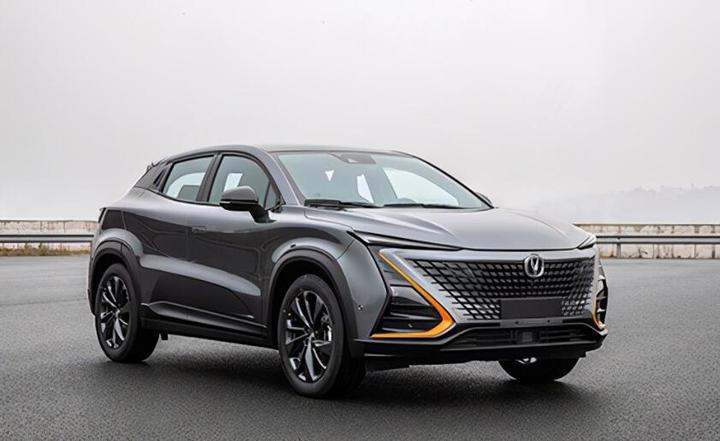 长安“小钢炮”UNI-T 2.0T版要来了 233马力+运动套件 - 知乎