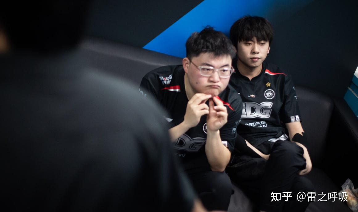 雷竞技资讯：Uzi大哥我爱你！干翻EDG后，TT中单ucal连夜表白 - 知乎