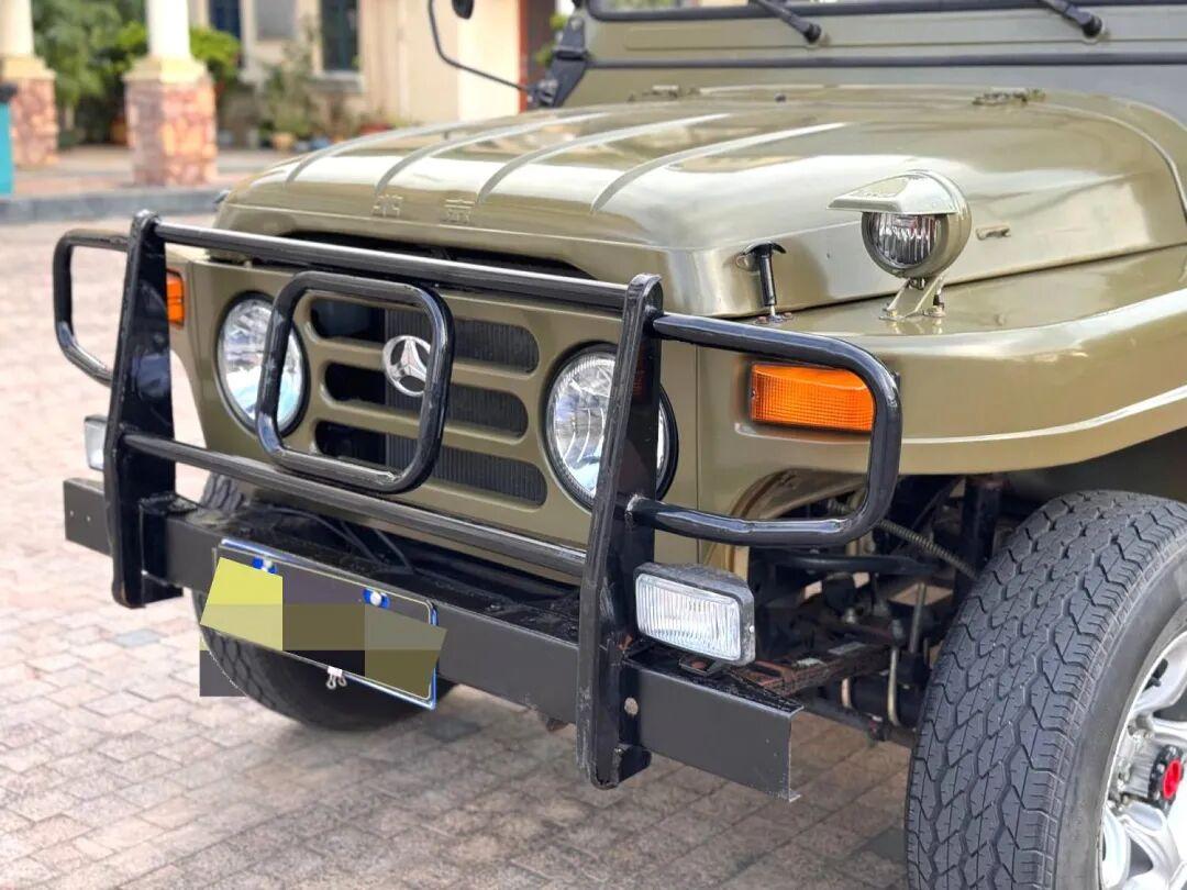 2000km的北汽212：真正的老古董，现在4.48万，买了收藏可以 - 知乎