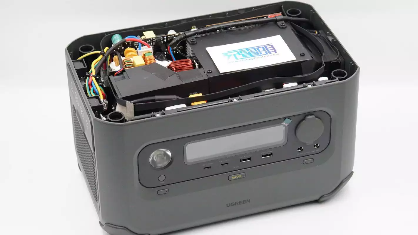 拆解报告：UGREEN绿联600W便携户外电源GS600 - 知乎