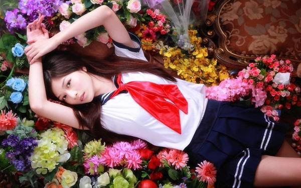 女人想跟你发展亲密关系，会给你这三个暗示，别不懂 知乎