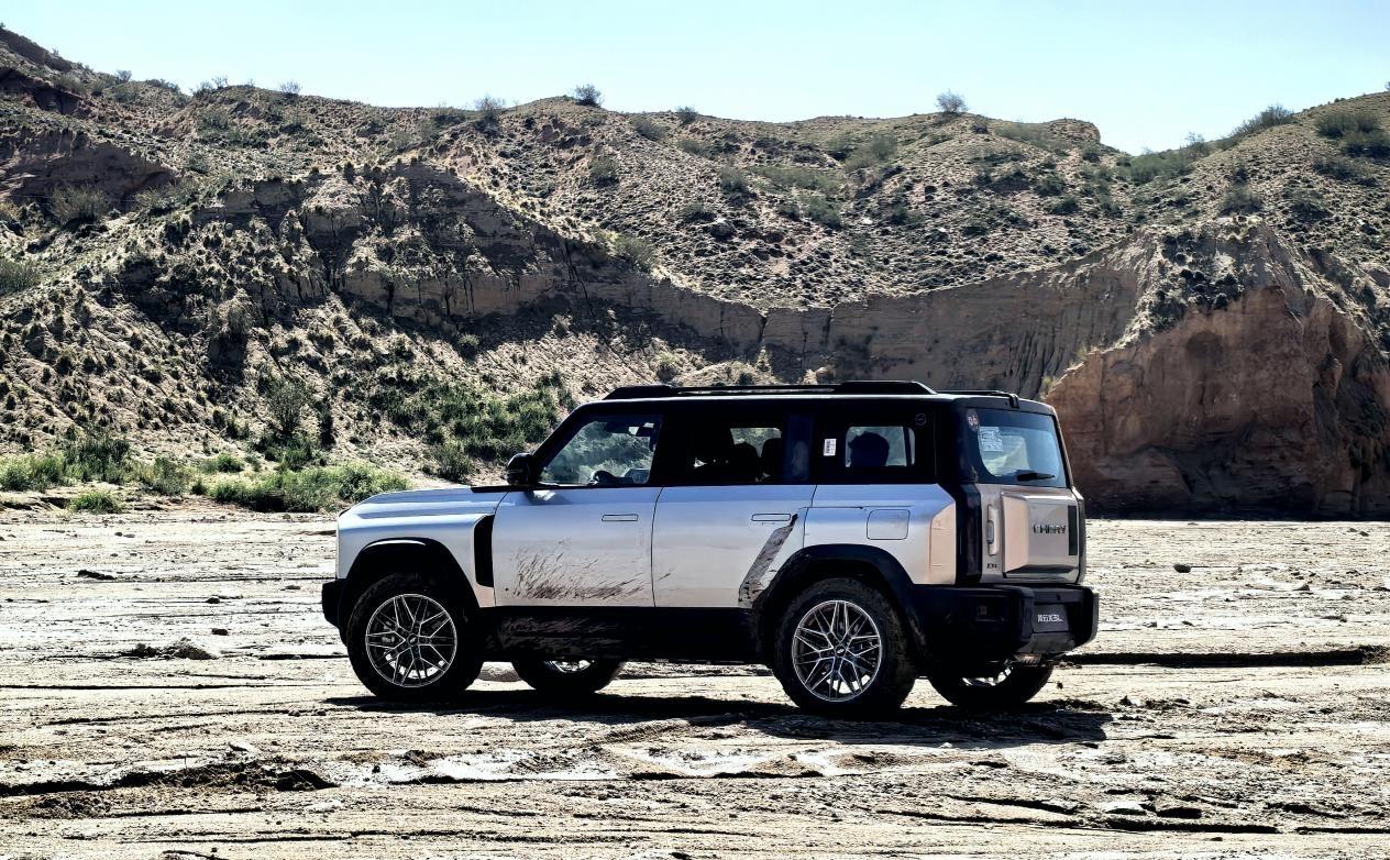 测试官丨抢先试驾风云X3L，不带大梁闯戈壁，它行吗？ - 知乎