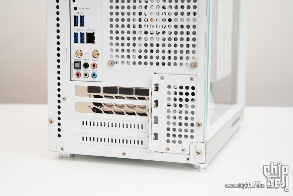 自带提手的MATX小钢炮，闪鳞 G350 + 铭瑄 终结者 B850M + 影驰 5080 金属大师 装机 - 知乎