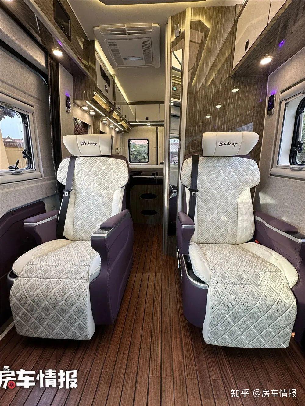 国产福特V363房车终于来啦！2.3T柴油动力配8AT，设计您喜欢吗？ - 知乎
