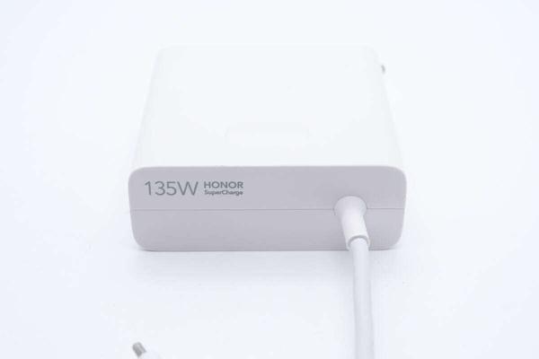 拆解报告：HONOR荣耀135W USB-C电源适配器HN-200675CP0 - 知乎