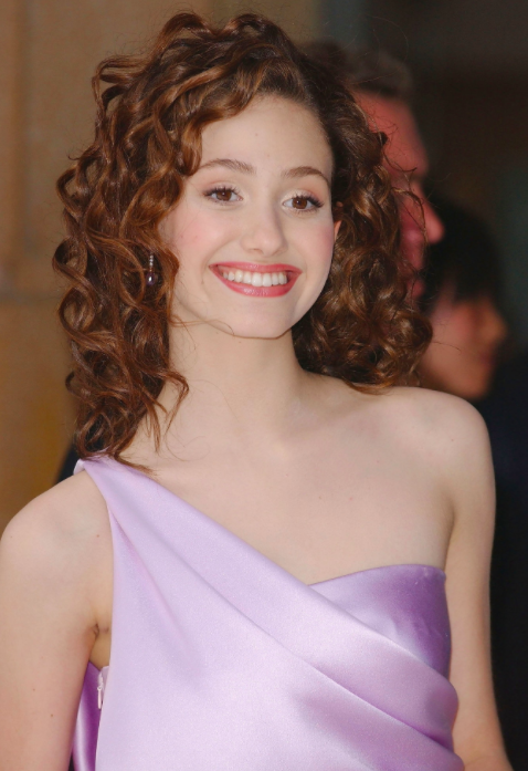 时髦办 | 《无耻之徒》大姐Fiona戏里有多颓废，戏外就有多凡尔赛 - 知乎