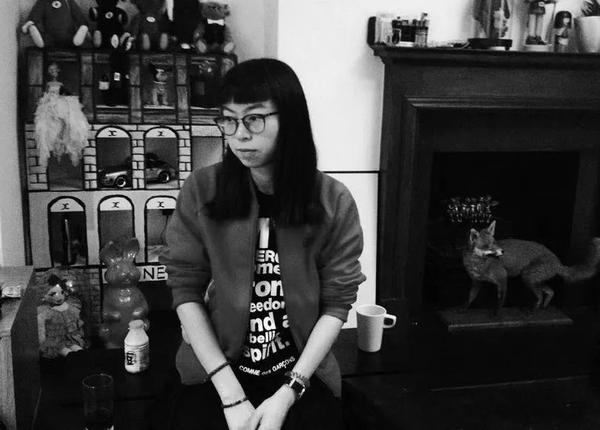 RENLI SU | 将历史与材质重构的独立女设计师 - 知乎